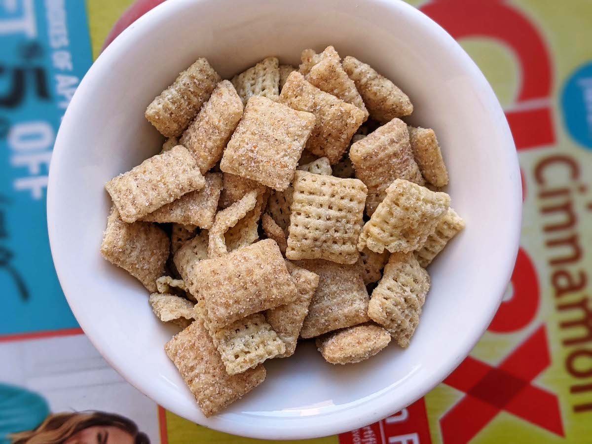 Bite-Sized Review: Apple Cinnamon Chex & Galactic Lucky Charms ...
